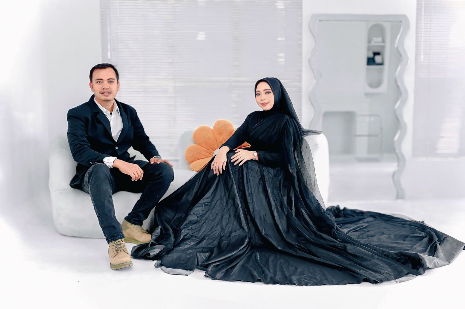 sarah-jonas - invinesia.id